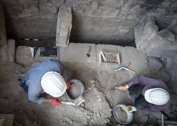 Pergamon - The Ancient City That Revolutionized Art and Medicine