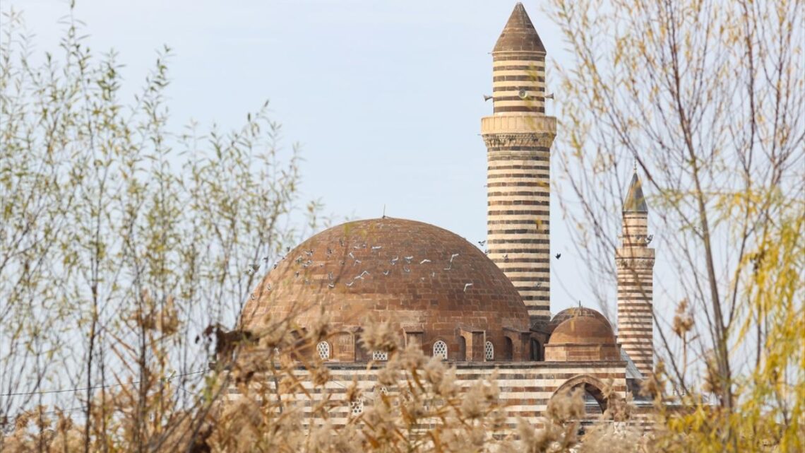 Van - Where History Meets Nature in Eastern Turkey - The Other Tour