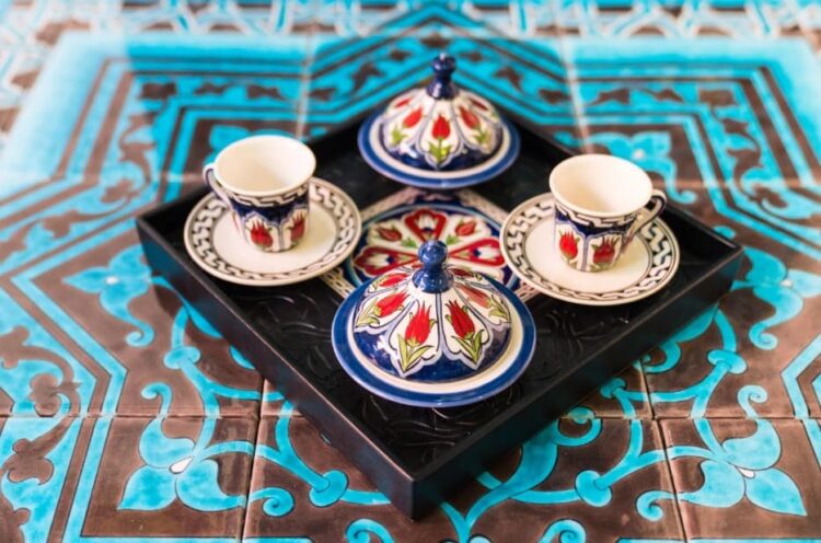 İznik Tiles: A Masterpiece of Ottoman Artistry - The Other Tour